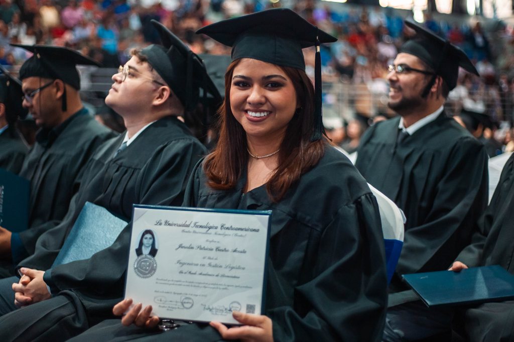 Graduación CEUTEC marzo 2025: 315 nuevos profesionales